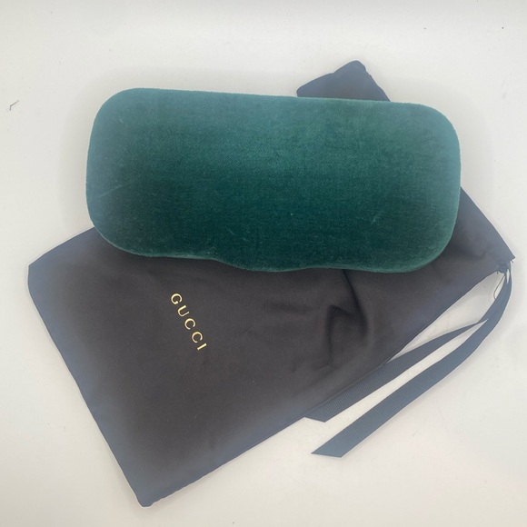 Gucci | Accessories | Gucci Green Velvet Eyeglass Case Black Satin ...